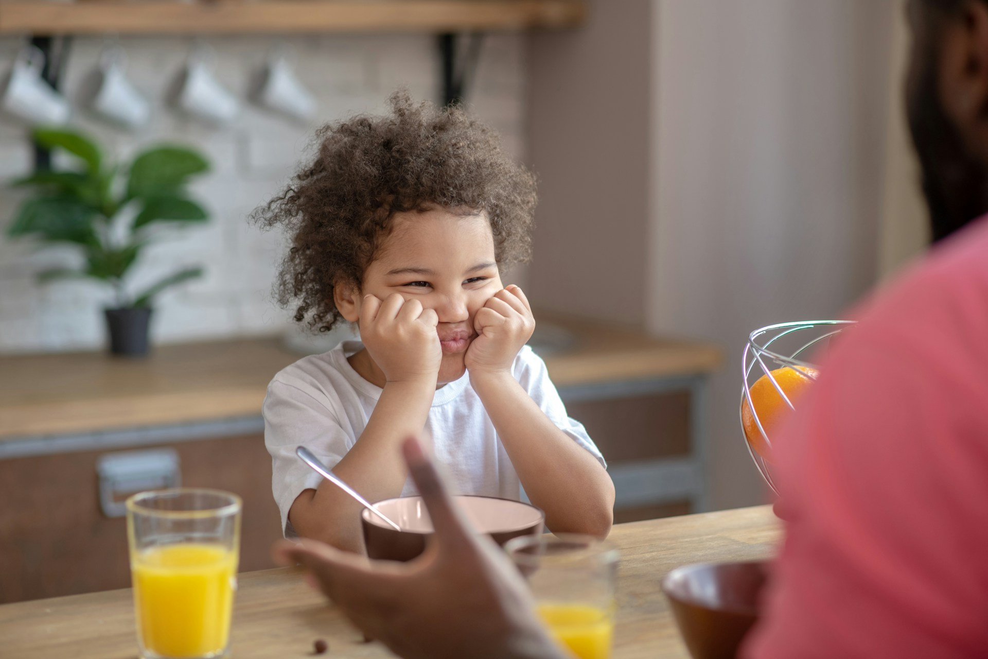 Tackling Food Selectivity in Autism with ABA Therapy Techniques